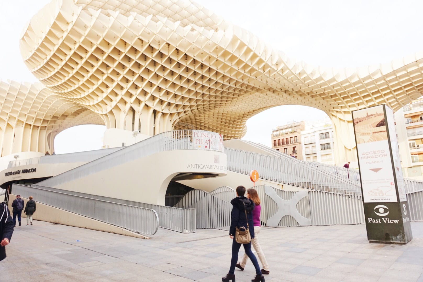 7 Hangouts for Creatives in Seville | We Are Travel Girls